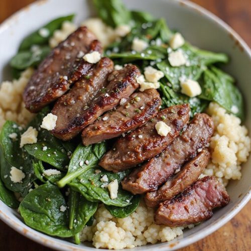 Quinoa Spinach Parmesan Steak Bowls - Somonday